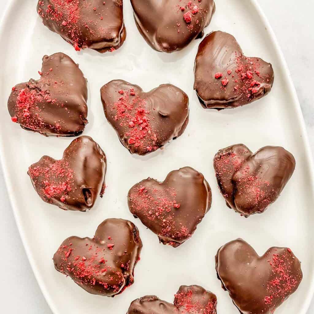 Peanut Butter Chocolate Date Hearts - This Healthy Table