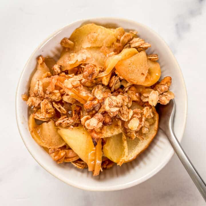 Apple Crumble Recipe with Maple Syrup - This Healthy Table